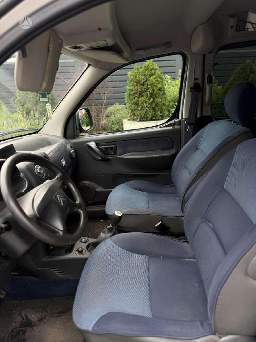 Grey Citroen Berlingo 2004 in Kaunas, with an engine capacity of 1.59 L and mileage of 271 thousand km for 1650 €, photo 13 on AUTOMOTO.COM.LV