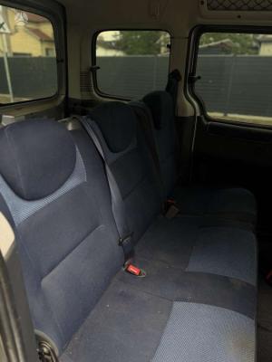 Grey Citroen Berlingo 2004 in Kaunas, with an engine capacity of 1.59 L and mileage of 271 thousand km for 1650 €, photo 23 on AUTOMOTO.COM.LV