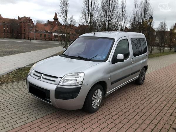 Pelēks Citroen Berlingo 2005 Klaipėda, ar dzinēja tilpumu 1.90 L un nobraukumu 271 tūkst. km par 600 €, foto 1 vietnē AUTOMOTO.COM.LV