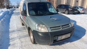 Pelēks Citroen Berlingo 2006 Tukums, ar dzinēja tilpumu 2.00 L un nobraukumu 556 tūkst. km par 890 €, foto 4 vietnē AUTOMOTO.COM.LV