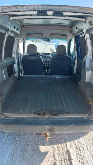 Pelēks Citroen Berlingo 2006 Tukums, ar dzinēja tilpumu 2.00 L un nobraukumu 556 tūkst. km par 890 €, foto 8 vietnē AUTOMOTO.COM.LV