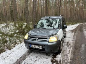 Grey Citroen Berlingo 2007 in Vilnius, with an engine capacity of 1.56 L and mileage of 398 thousand km for 850 €, photo 2 on AUTOMOTO.COM.LV