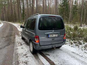 Grey Citroen Berlingo 2007 in Vilnius, with an engine capacity of 1.56 L and mileage of 398 thousand km for 850 €, photo 5 on AUTOMOTO.COM.LV