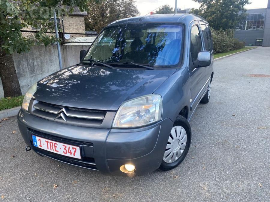 Grey Citroen Berlingo 2007 in Riga, with an engine capacity of 1.60 L and mileage of 259 thousand km for 2350 €, photo 1 on AUTOMOTO.COM.LV