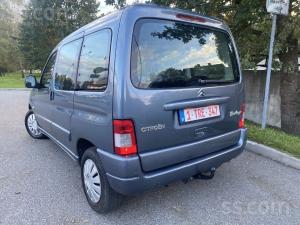 Grey Citroen Berlingo 2007 in Riga, with an engine capacity of 1.60 L and mileage of 259 thousand km for 2350 €, photo 8 on AUTOMOTO.COM.LV