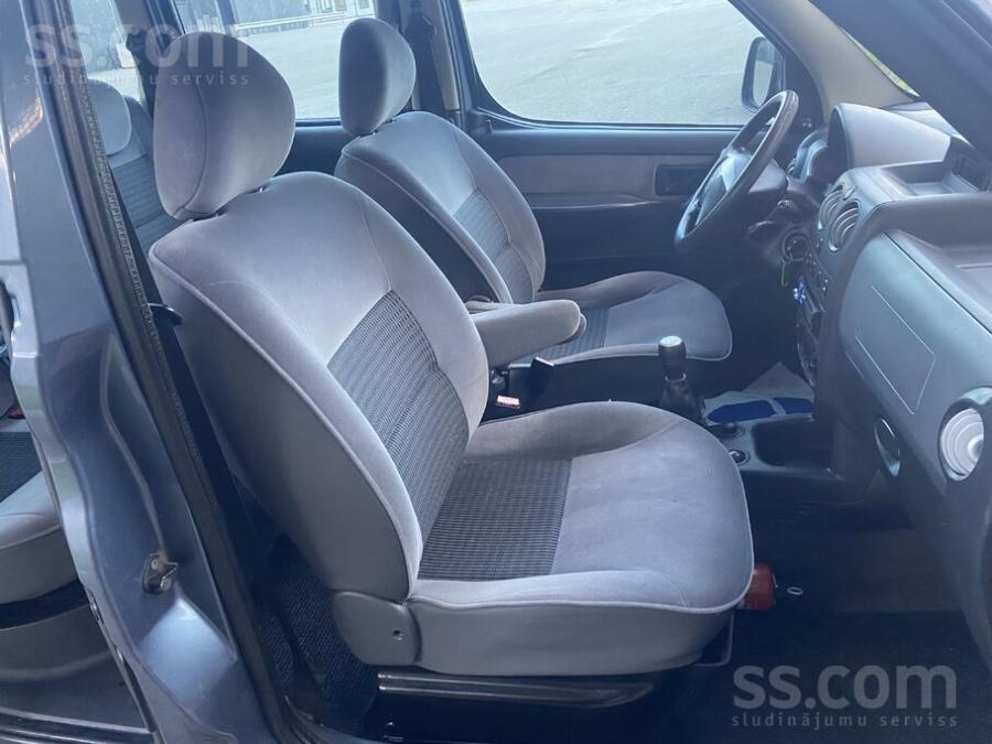 Grey Citroen Berlingo 2007 in Riga, with an engine capacity of 1.60 L and mileage of 259 thousand km for 2350 €, photo 14 on AUTOMOTO.COM.LV