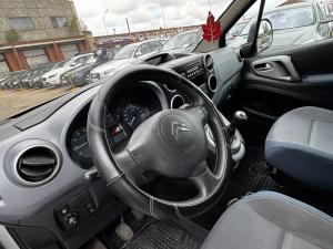 Grey Citroen Berlingo 2008 in Daugavpils, with an engine capacity of 1.60 L and mileage of 294 thousand km for 2490 €, photo 17 on AUTOMOTO.COM.LV