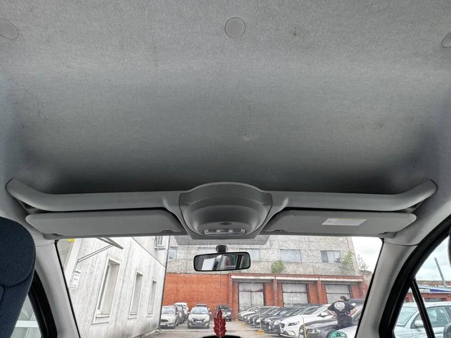 Grey Citroen Berlingo 2008 in Daugavpils, with an engine capacity of 1.60 L and mileage of 294 thousand km for 2490 €, photo 24 on AUTOMOTO.COM.LV