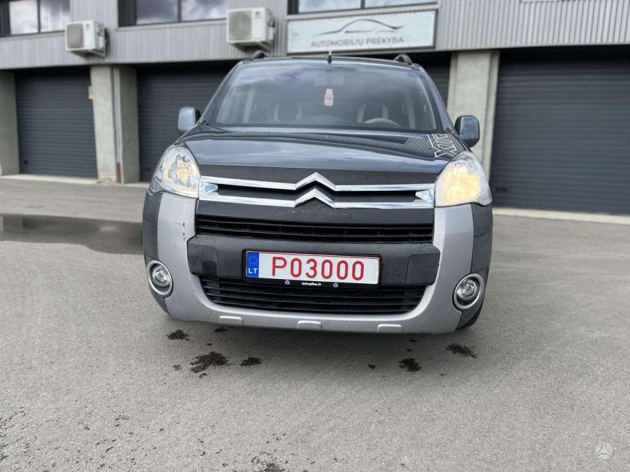 Pelēks Citroen Berlingo 2008 Šauļi, ar dzinēja tilpumu 1.56 L un nobraukumu 157 tūkst. km par 3350 €, foto 3 vietnē AUTOMOTO.COM.LV