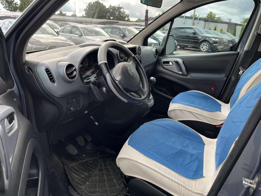 Pelēks Citroen Berlingo 2008 Šauļi, ar dzinēja tilpumu 1.56 L un nobraukumu 157 tūkst. km par 3350 €, foto 10 vietnē AUTOMOTO.COM.LV