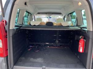 Pelēks Citroen Berlingo 2008 Šauļi, ar dzinēja tilpumu 1.56 L un nobraukumu 157 tūkst. km par 3350 €, foto 16 vietnē AUTOMOTO.COM.LV