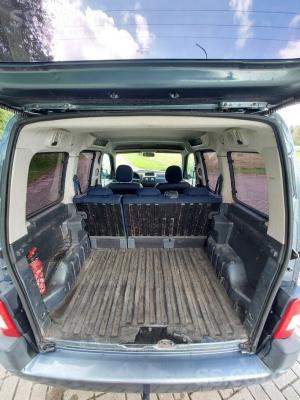 Pelēks Citroen Berlingo 2008 Liepāja, ar dzinēja tilpumu 1.40 L un nobraukumu 243 tūkst. km par 600 €, foto 8 vietnē AUTOMOTO.COM.LV