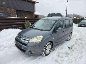 Grey Citroen Berlingo 2009 in Kaunas, with an engine capacity of 1.56 L and mileage of 305 thousand km for 2650 €, photo  on AUTOMOTO.COM.LV