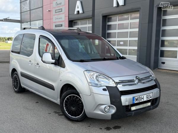 Pelēks Citroen Berlingo 2009 Panevēža, ar dzinēja tilpumu 1.60 L un nobraukumu 339 tūkst. km par 1450 €, foto 1 vietnē AUTOMOTO.COM.LV