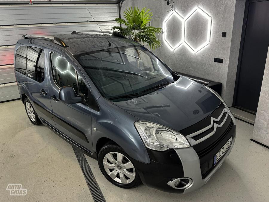 Grey Citroen Berlingo 2009 in Kaunas, with an engine capacity of 1.60 L and mileage of 256 thousand km for 2650 €, photo 5 on AUTOMOTO.COM.LV