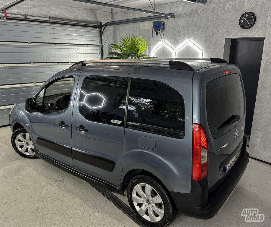 Grey Citroen Berlingo 2009 in Kaunas, with an engine capacity of 1.60 L and mileage of 256 thousand km for 2650 €, photo 6 on AUTOMOTO.COM.LV