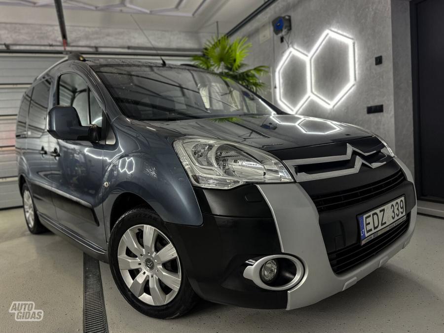 Grey Citroen Berlingo 2009 in Kaunas, with an engine capacity of 1.60 L and mileage of 256 thousand km for 2650 €, photo 7 on AUTOMOTO.COM.LV