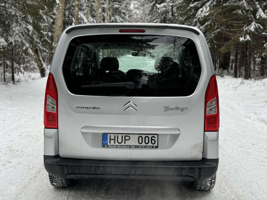 Grey Citroen Berlingo 2010 in Mazeikiai, with an engine capacity of 1.56 L and mileage of 270 thousand km for 2700 €, photo 6 on AUTOMOTO.COM.LV