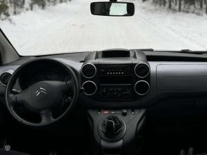 Grey Citroen Berlingo 2010 in Mazeikiai, with an engine capacity of 1.56 L and mileage of 270 thousand km for 2700 €, photo 16 on AUTOMOTO.COM.LV
