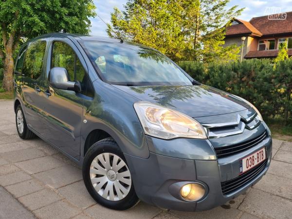 Grey Citroen Berlingo 2010 in Klaipeda, with an engine capacity of 1.60 L and mileage of 266 thousand km for 3350 €, photo 1 on AUTOMOTO.COM.LV