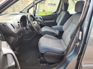 Grey Citroen Berlingo 2010 in Klaipeda, with an engine capacity of 1.60 L and mileage of 266 thousand km for 3350 €, photo 10 on AUTOMOTO.COM.LV