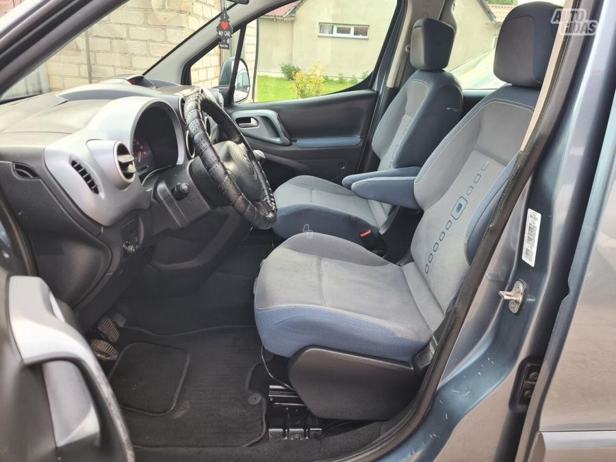 Grey Citroen Berlingo 2010 in Klaipeda, with an engine capacity of 1.60 L and mileage of 266 thousand km for 3350 €, photo 10 on AUTOMOTO.COM.LV