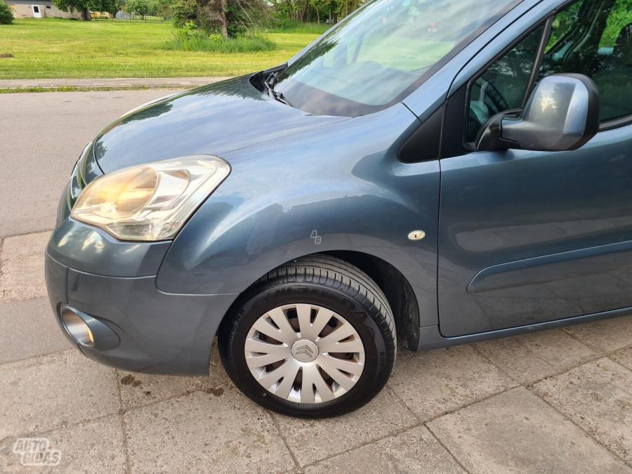 Grey Citroen Berlingo 2010 in Klaipeda, with an engine capacity of 1.60 L and mileage of 266 thousand km for 3350 €, photo 33 on AUTOMOTO.COM.LV