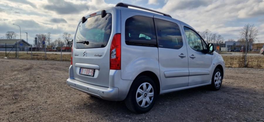 Pelēks Citroen Berlingo 2010 Rīga, ar dzinēja tilpumu 1.60 L un nobraukumu 212 tūkst. km par 5550 €, foto 6 vietnē AUTOMOTO.COM.LV