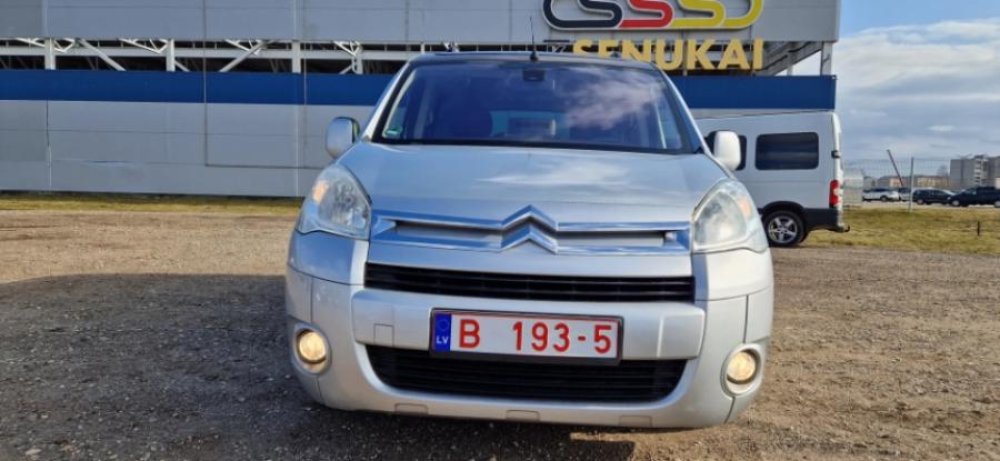 Pelēks Citroen Berlingo 2010 Rīga, ar dzinēja tilpumu 1.60 L un nobraukumu 212 tūkst. km par 5550 €, foto 9 vietnē AUTOMOTO.COM.LV