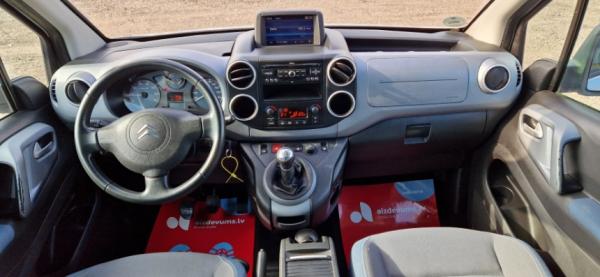 Pelēks Citroen Berlingo 2010 Rīga, ar dzinēja tilpumu 1.60 L un nobraukumu 212 tūkst. km par 5550 €, foto 9 vietnē AUTOMOTO.COM.LV