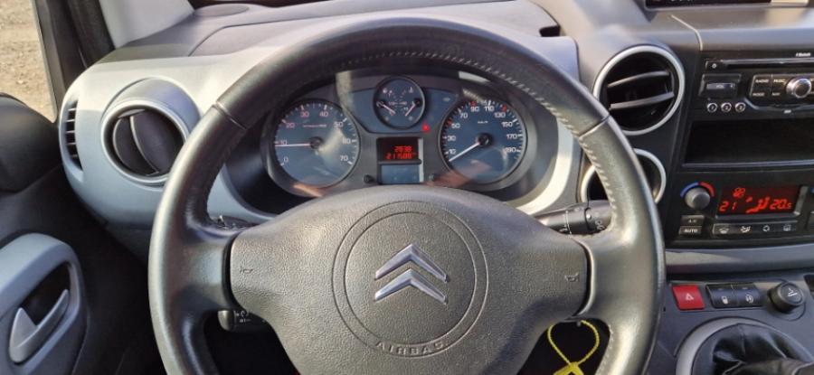 Pelēks Citroen Berlingo 2010 Rīga, ar dzinēja tilpumu 1.60 L un nobraukumu 212 tūkst. km par 5550 €, foto 13 vietnē AUTOMOTO.COM.LV
