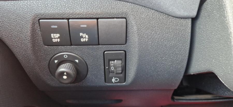 Pelēks Citroen Berlingo 2010 Rīga, ar dzinēja tilpumu 1.60 L un nobraukumu 212 tūkst. km par 5550 €, foto 16 vietnē AUTOMOTO.COM.LV