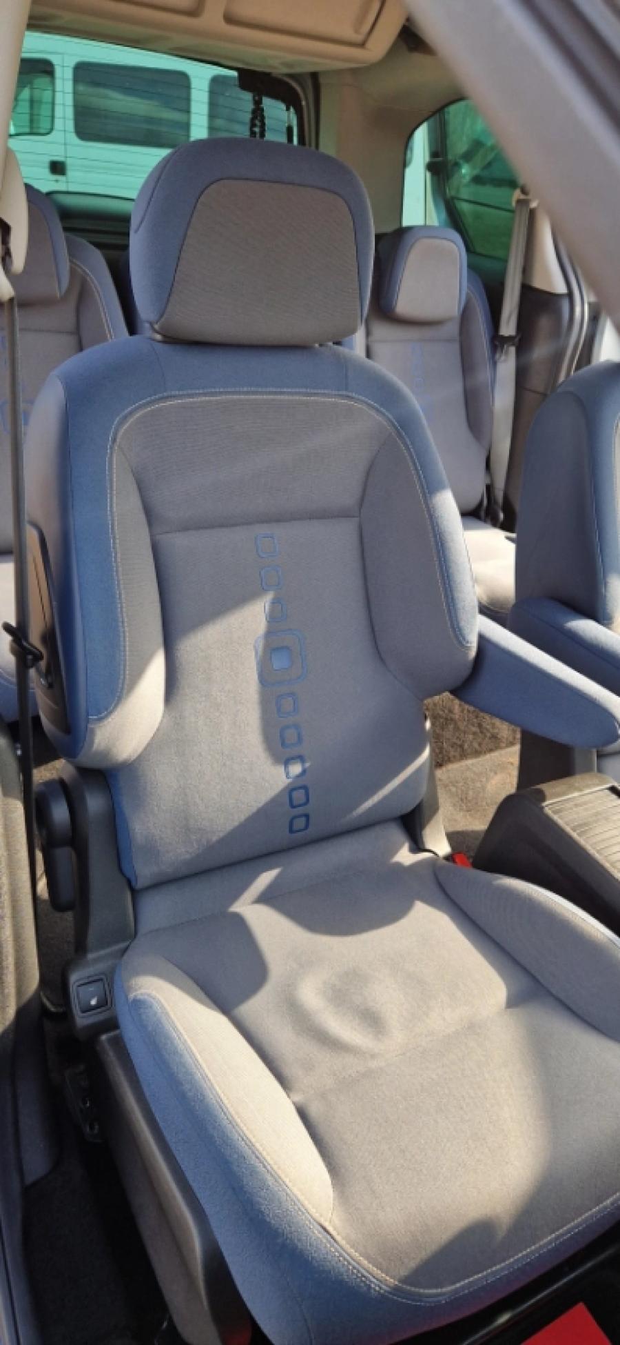 Pelēks Citroen Berlingo 2010 Rīga, ar dzinēja tilpumu 1.60 L un nobraukumu 212 tūkst. km par 5550 €, foto 23 vietnē AUTOMOTO.COM.LV