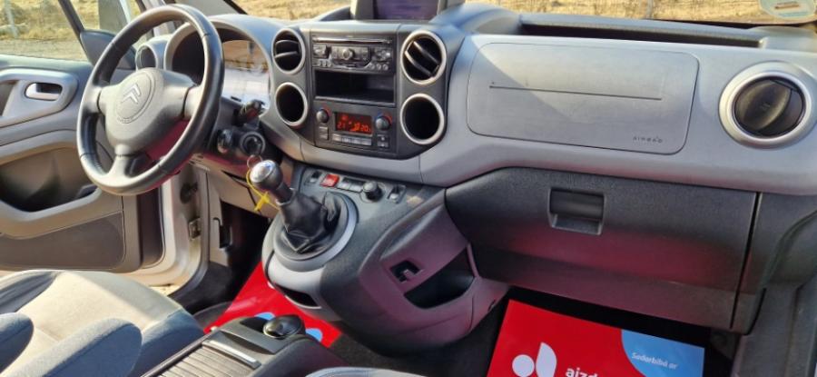Pelēks Citroen Berlingo 2010 Rīga, ar dzinēja tilpumu 1.60 L un nobraukumu 212 tūkst. km par 5550 €, foto 24 vietnē AUTOMOTO.COM.LV