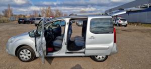 Pelēks Citroen Berlingo 2010 Rīga, ar dzinēja tilpumu 1.60 L un nobraukumu 212 tūkst. km par 5550 €, foto 27 vietnē AUTOMOTO.COM.LV