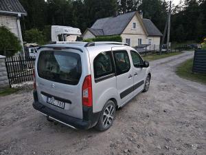 Pelēks Citroen Berlingo 2010 Prienai, ar dzinēja tilpumu 1.56 L un nobraukumu 321 tūkst. km par 2250 €, foto 10 vietnē AUTOMOTO.COM.LV