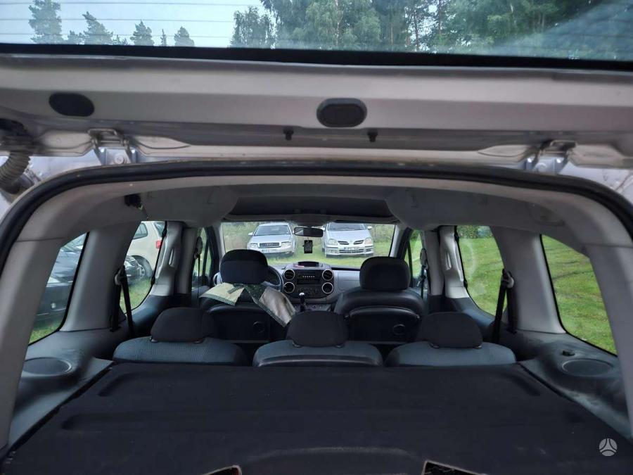 Pelēks Citroen Berlingo 2010 Prienai, ar dzinēja tilpumu 1.56 L un nobraukumu 321 tūkst. km par 2250 €, foto 13 vietnē AUTOMOTO.COM.LV