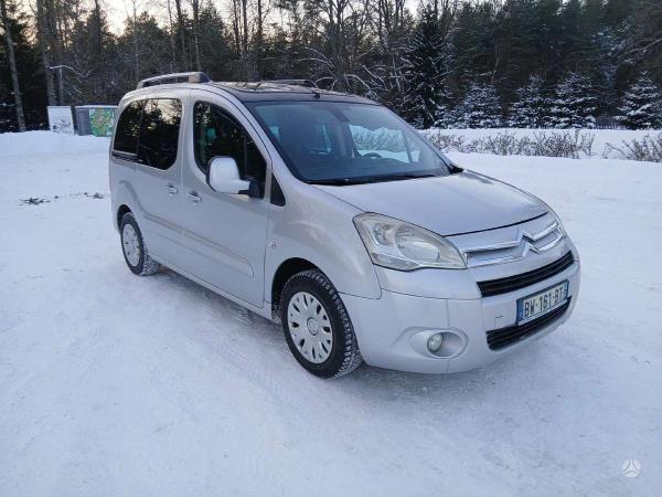 Grey Citroen Berlingo 2011 in Anyksciai, with an engine capacity of 1.56 L and mileage of 240 thousand km for 2999 €, photo 2 on AUTOMOTO.COM.LV