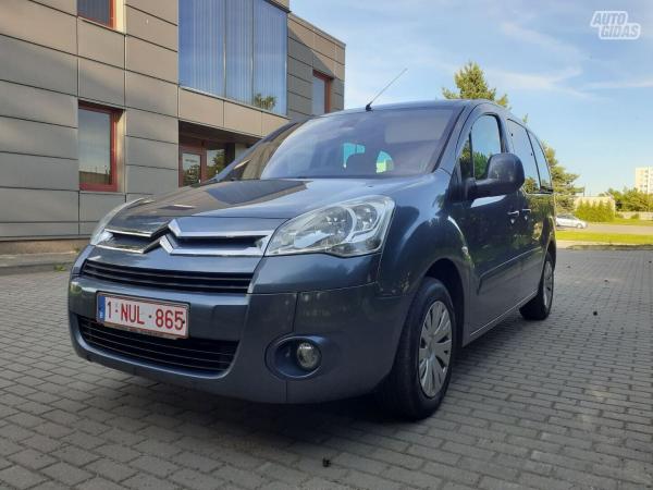 Pelēks Citroen Berlingo 2011 Mažeikiai, ar dzinēja tilpumu 1.60 L un nobraukumu 154 tūkst. km par 3950 €, foto 2 vietnē AUTOMOTO.COM.LV