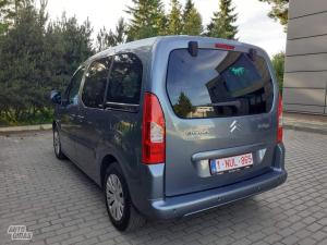 Pelēks Citroen Berlingo 2011 Mažeikiai, ar dzinēja tilpumu 1.60 L un nobraukumu 154 tūkst. km par 3950 €, foto 8 vietnē AUTOMOTO.COM.LV