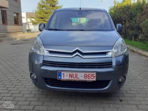 Pelēks Citroen Berlingo 2011 Mažeikiai, ar dzinēja tilpumu 1.60 L un nobraukumu 154 tūkst. km par 3950 €, foto 9 vietnē AUTOMOTO.COM.LV