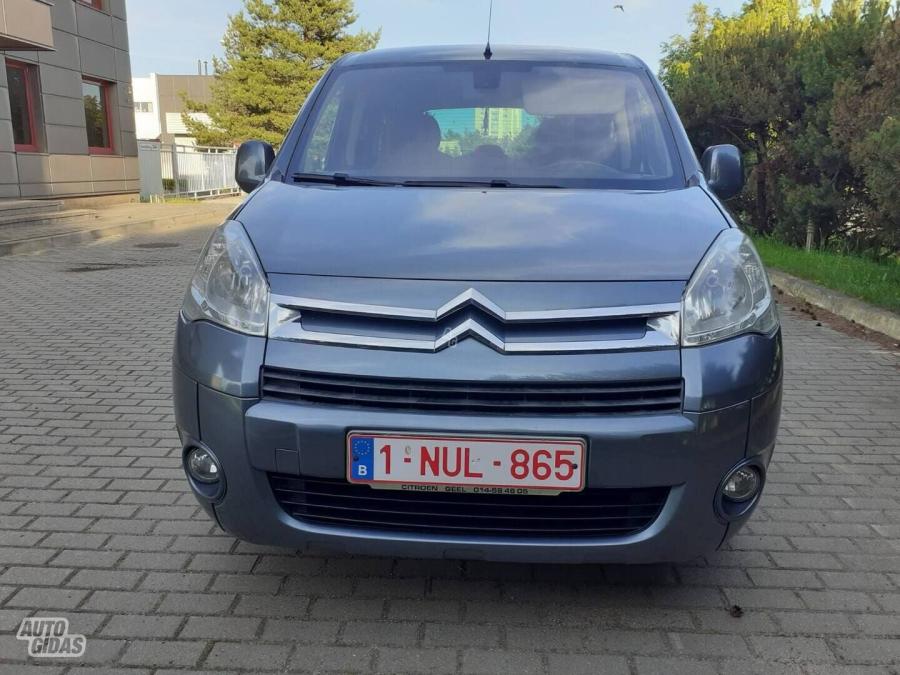 Pelēks Citroen Berlingo 2011 Mažeikiai, ar dzinēja tilpumu 1.60 L un nobraukumu 154 tūkst. km par 3950 €, foto 9 vietnē AUTOMOTO.COM.LV