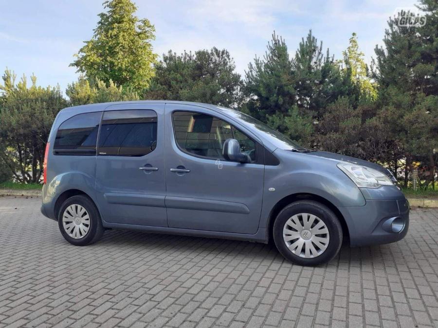 Pelēks Citroen Berlingo 2011 Mažeikiai, ar dzinēja tilpumu 1.60 L un nobraukumu 154 tūkst. km par 3950 €, foto 10 vietnē AUTOMOTO.COM.LV
