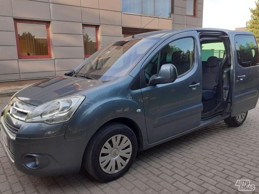 Pelēks Citroen Berlingo 2011 Mažeikiai, ar dzinēja tilpumu 1.60 L un nobraukumu 154 tūkst. km par 3950 €, foto 13 vietnē AUTOMOTO.COM.LV