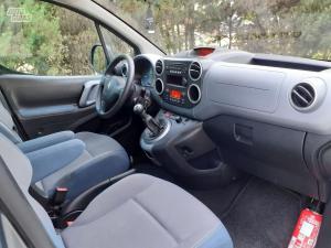 Pelēks Citroen Berlingo 2011 Mažeikiai, ar dzinēja tilpumu 1.60 L un nobraukumu 154 tūkst. km par 3950 €, foto 18 vietnē AUTOMOTO.COM.LV