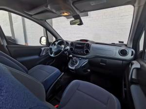 Grey Citroen Berlingo 2011 in Riga, with an engine capacity of 1.60 L and mileage of 283 thousand km for 3690 €, photo 9 on AUTOMOTO.COM.LV