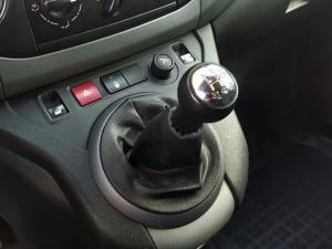 Grey Citroen Berlingo 2011 in Riga, with an engine capacity of 1.60 L and mileage of 283 thousand km for 3690 €, photo 15 on AUTOMOTO.COM.LV