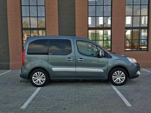 Grey Citroen Berlingo 2011 in Riga, with an engine capacity of 1.60 L and mileage of 283 thousand km for 3690 €, photo 21 on AUTOMOTO.COM.LV