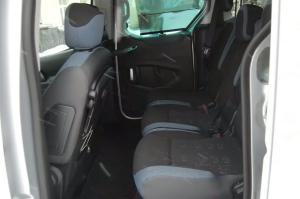 Pelēks Citroen Berlingo 2011 Jēkabpils, ar dzinēja tilpumu 1.60 L un nobraukumu 279 tūkst. km par 5500 €, foto 10 vietnē AUTOMOTO.COM.LV
