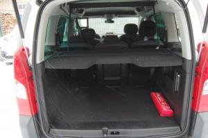 Pelēks Citroen Berlingo 2011 Jēkabpils, ar dzinēja tilpumu 1.60 L un nobraukumu 279 tūkst. km par 5500 €, foto 15 vietnē AUTOMOTO.COM.LV